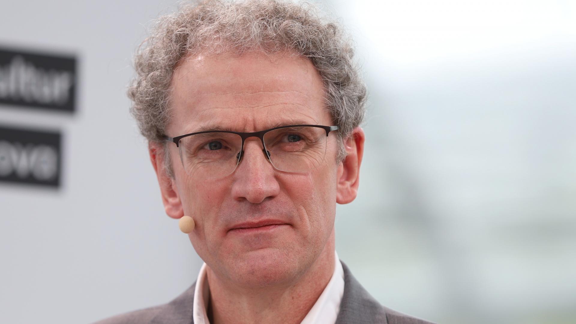 Literaturwissenschaftler Dirk Oschmann für "Ostquote" bei ...