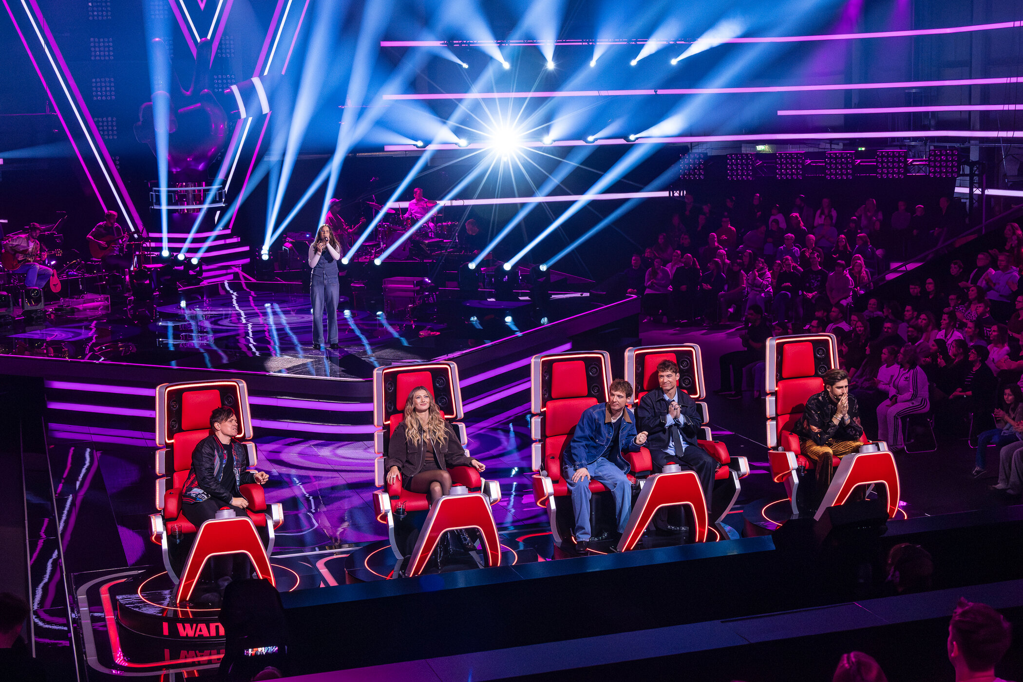 Zwillingspremiere am Buzzer: „The Voice Kids“ startet mit neuem Coach ...